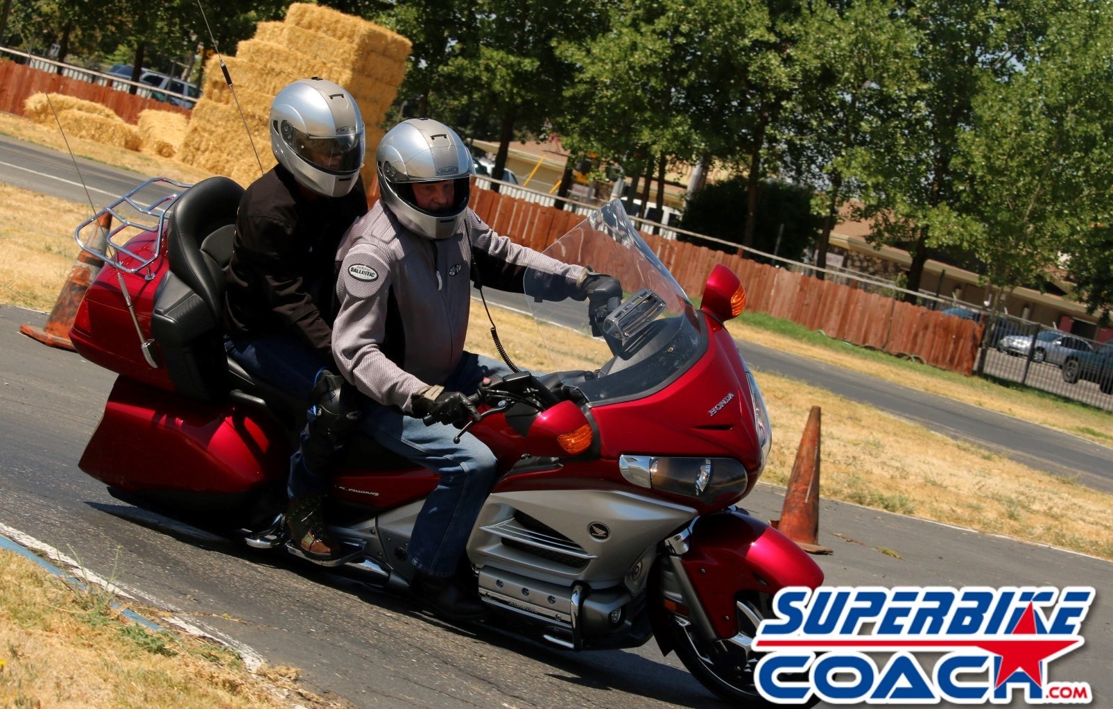 Superbike-Coach – A Motorcycle Riding School in California – We teach ...